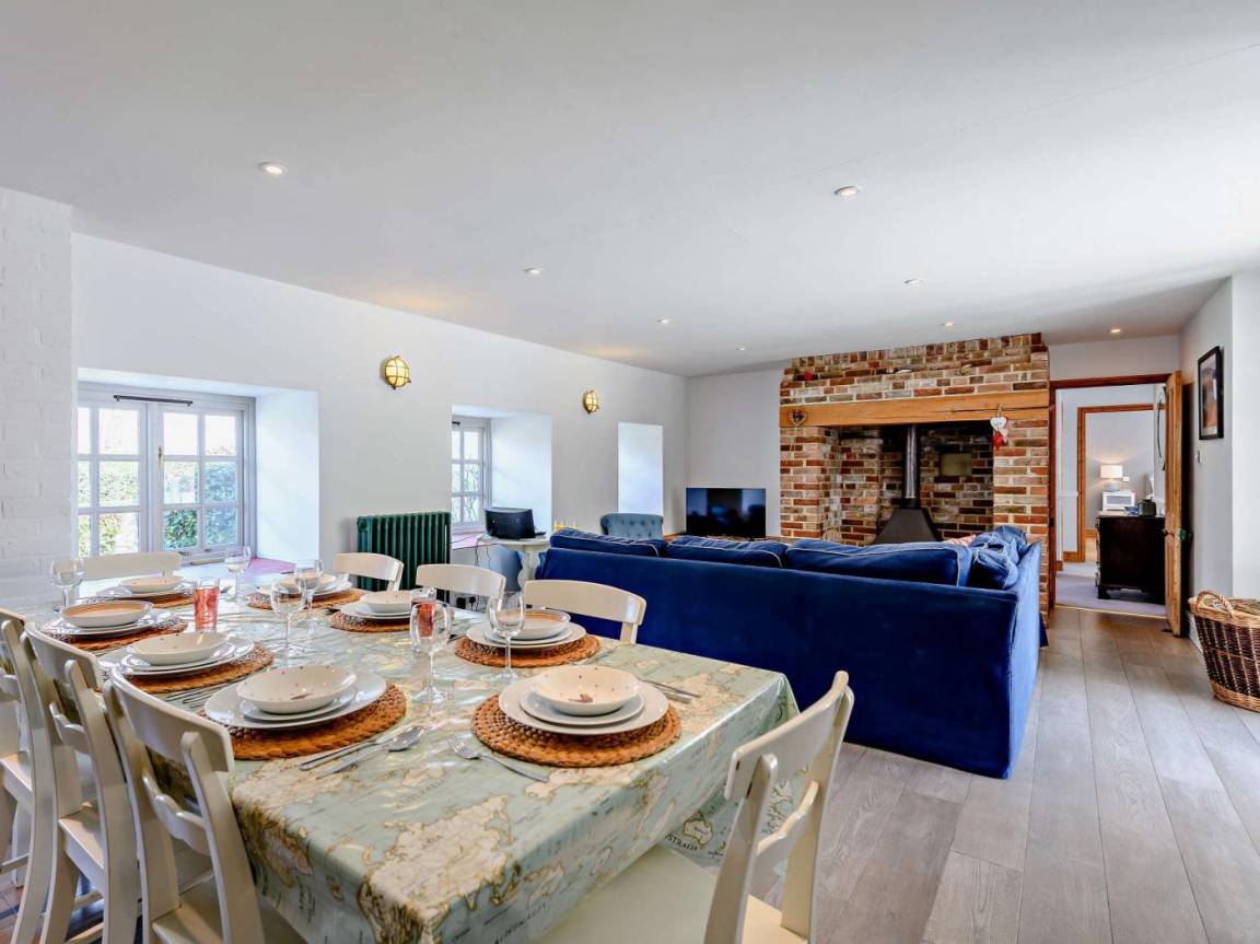 House ∙ 4 Bedrooms ∙ 8 Guests - Lulworth Cove