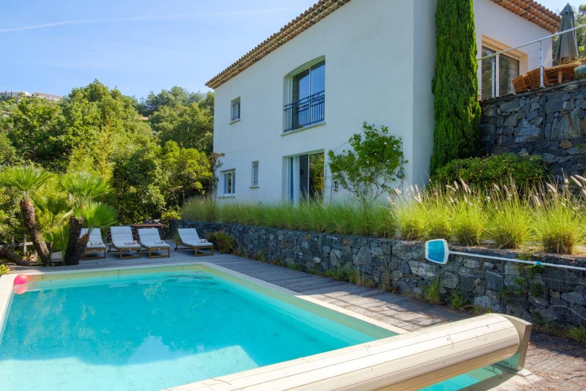 180 M² Ferienhaus ∙ 4 Schlafzimmer ∙ 9 Gäste - Roquebrune-sur-Argens