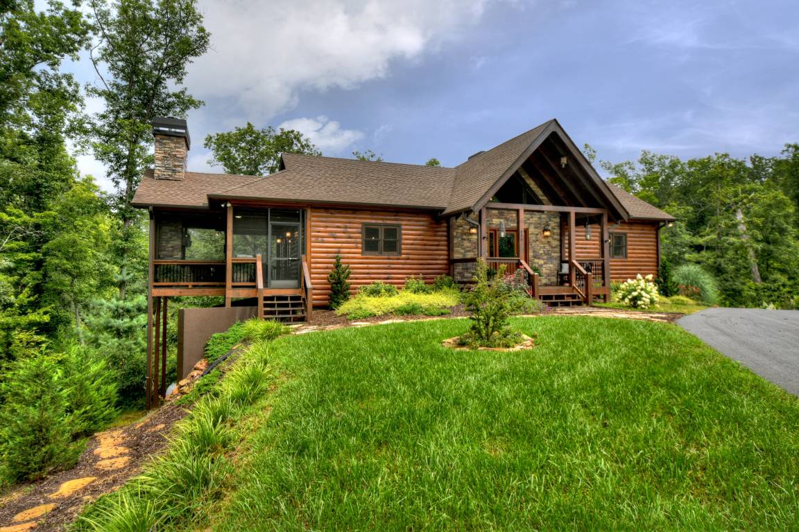 226 M² Cabin ∙ 3 Bedrooms ∙ 8 Guests - Mineral Bluff, GA