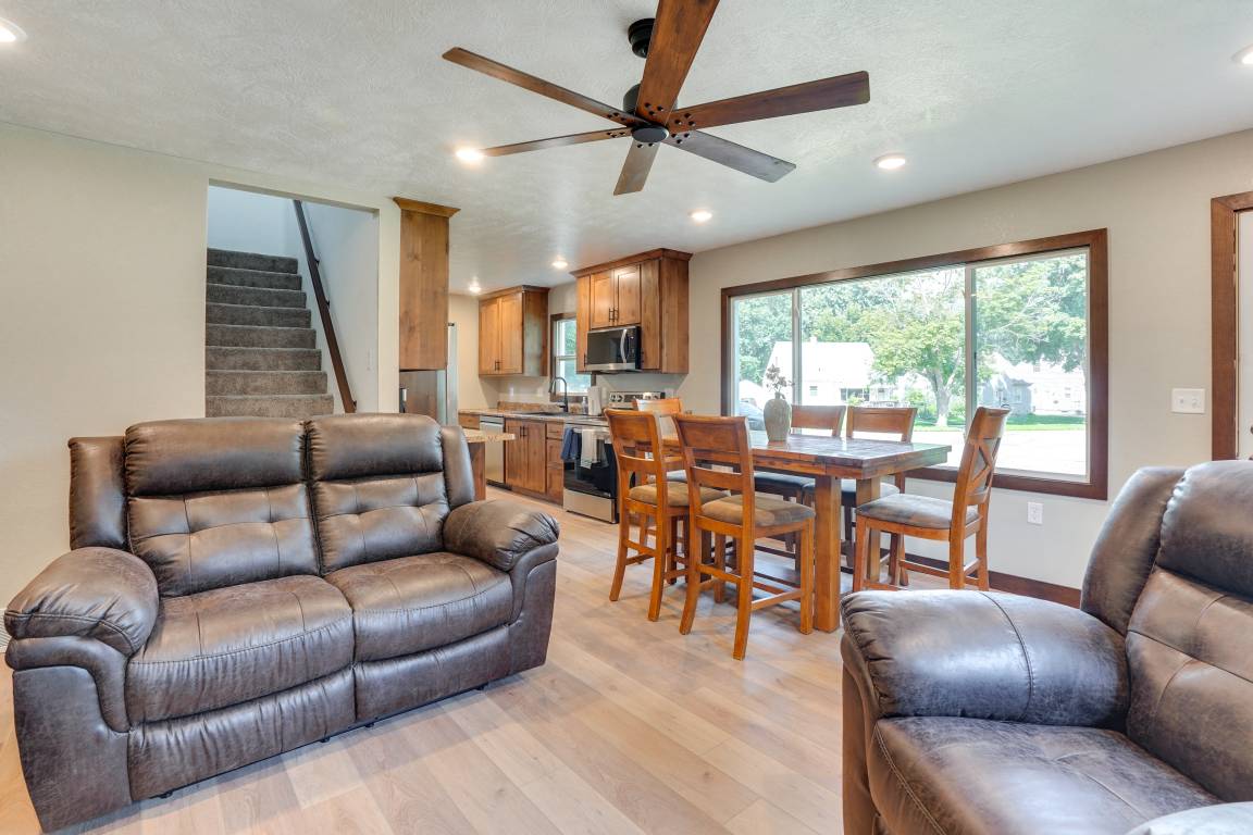 103 M² House ∙ 4 Bedrooms ∙ 8 Guests - Sioux Falls, SD