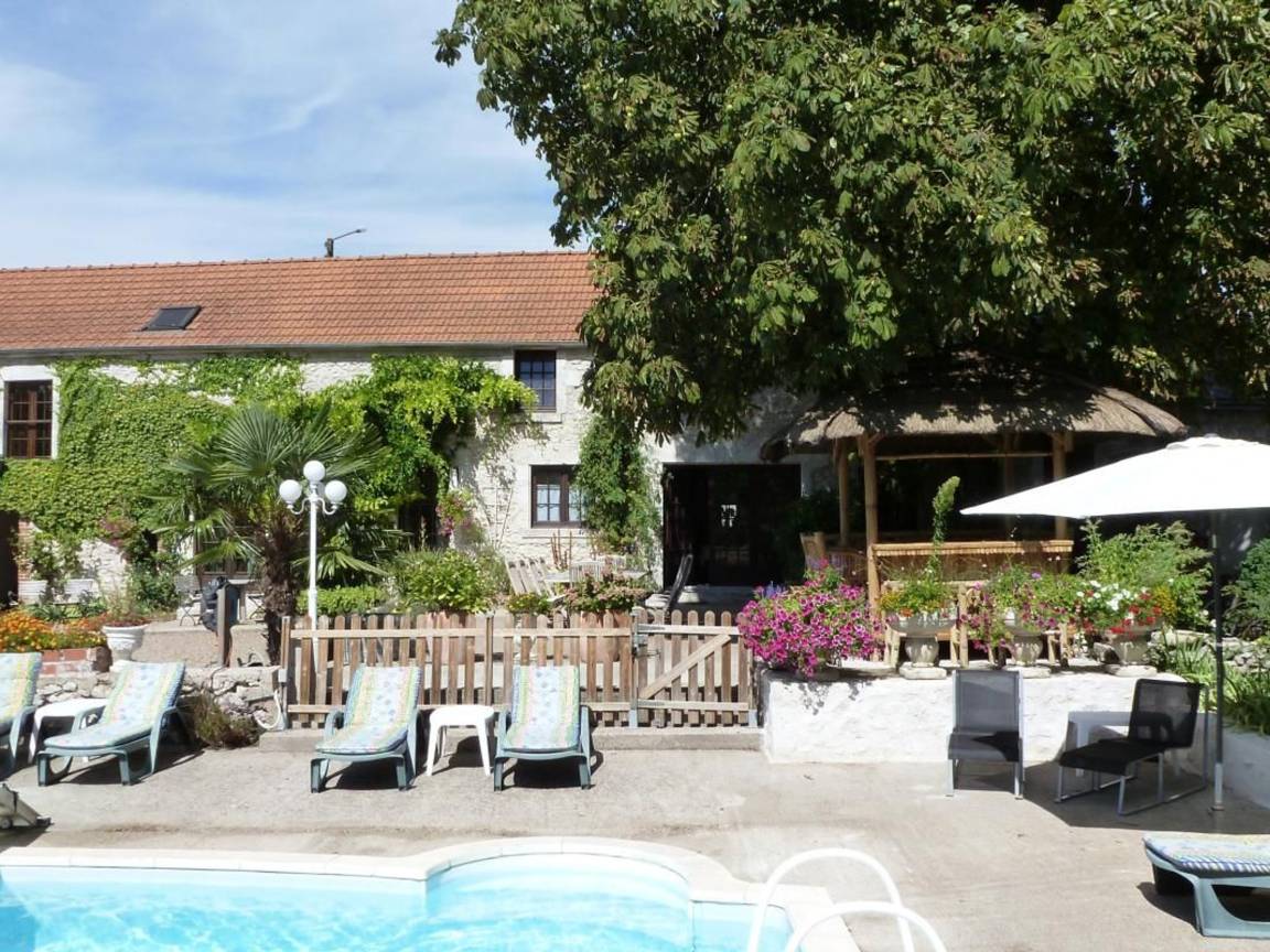 19 M² Chambre D'hôtes ∙ 1 Chambre ∙ 2 Personnes - Meung-sur-Loire