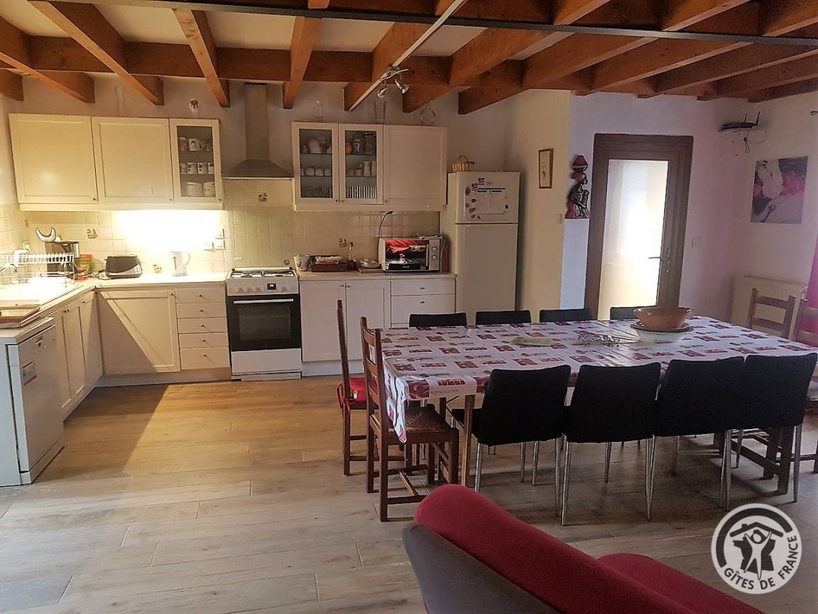 140 M² Gîte ∙ 4 Chambres ∙ 13 Personnes - Bagnols