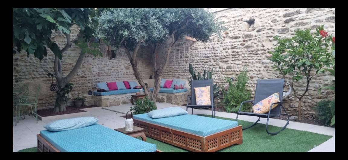 19 M² Chambre D'hôtes ∙ 1 Chambre ∙ 4 Personnes - Calvisson