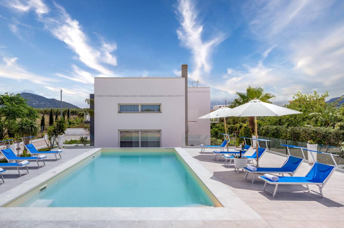 500 M² Villa ∙ 6 Schlafzimmer ∙ 12 Gäste - Trappeto