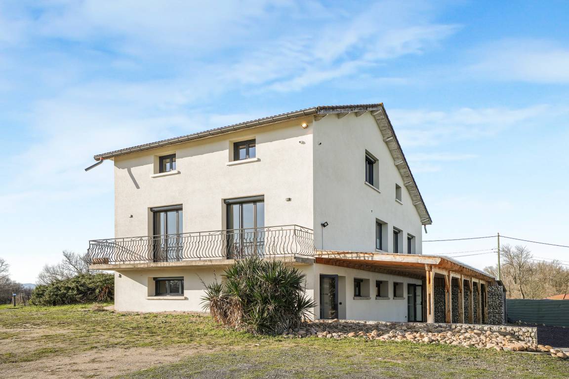 260 M² Maison De Vacances ∙ 7 Chambres ∙ 14 Personnes - Andrézieux-Bouthéon