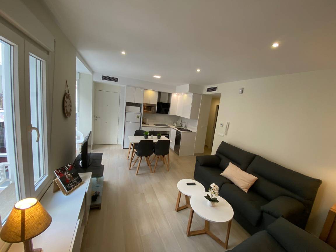 80 M² Apartamento ∙ 2 Quartos ∙ 5 Hóspedes - Almuñécar