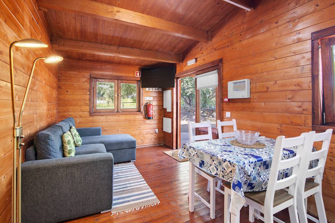 25 M² Bungalow ∙ 1 Habitación ∙ 2 Huéspedes - Altura, Portugal
