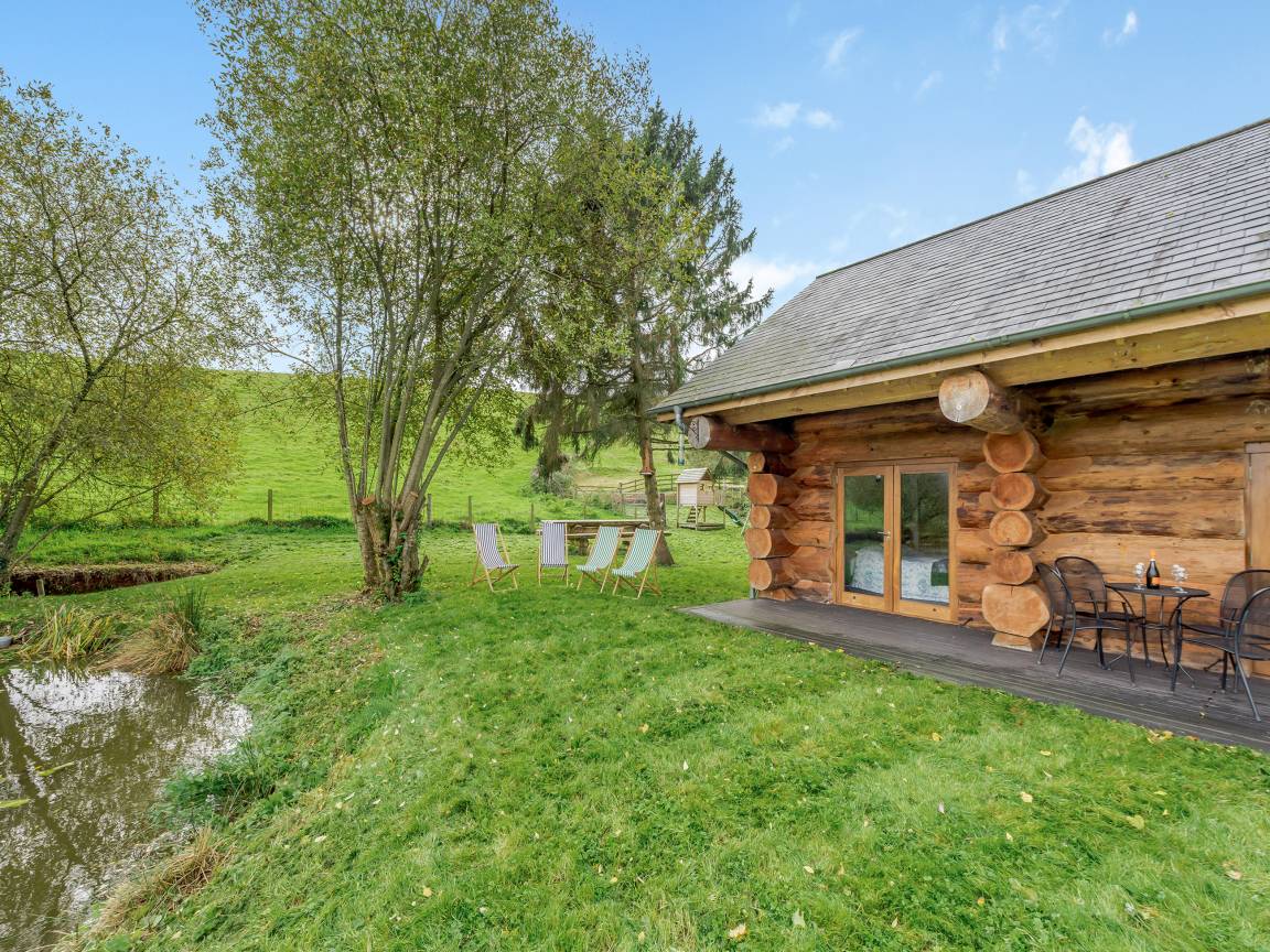 Cottage ∙ 2 Bedrooms ∙ 4 Guests - Exeter