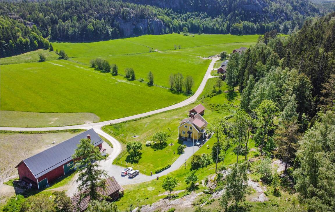 100 M² Huis ∙ 3 Slaapkamers ∙ 6 Gasten - Tanum