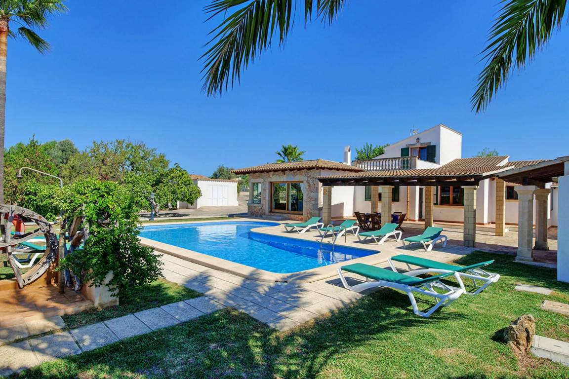 312 M² Villa ∙ 5 Bedrooms ∙ 10 Guests - Alcúdia