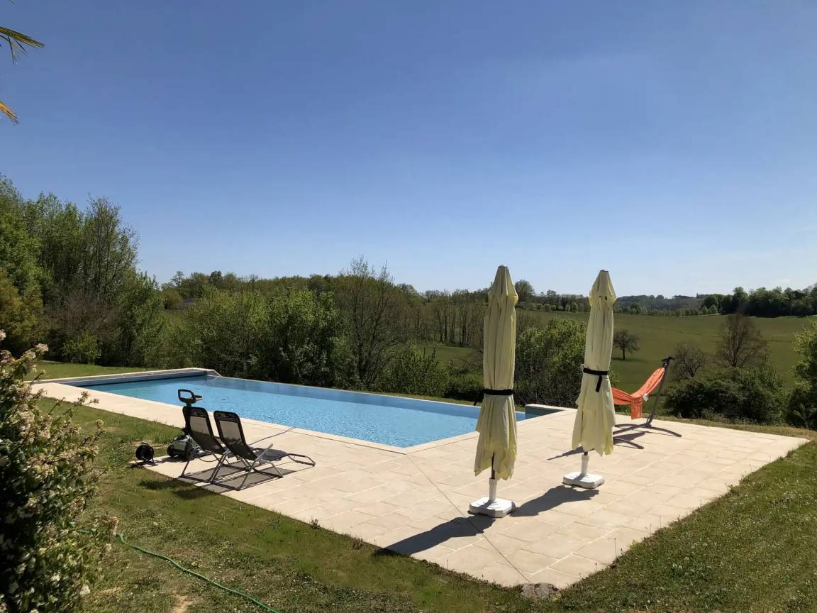360 M² House ∙ 8 Bedrooms ∙ 17 Guests - Brantôme