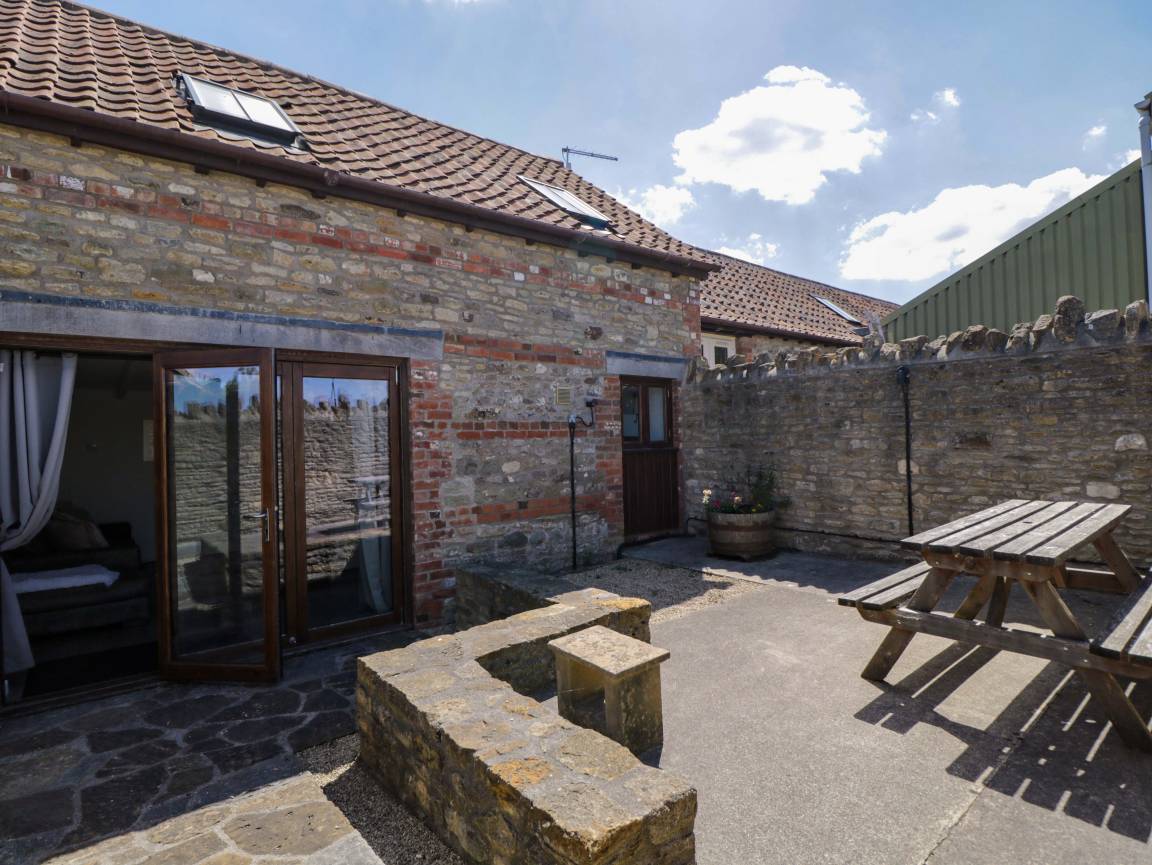 Cottage ∙ 2 Bedrooms ∙ 4 Guests - Warminster