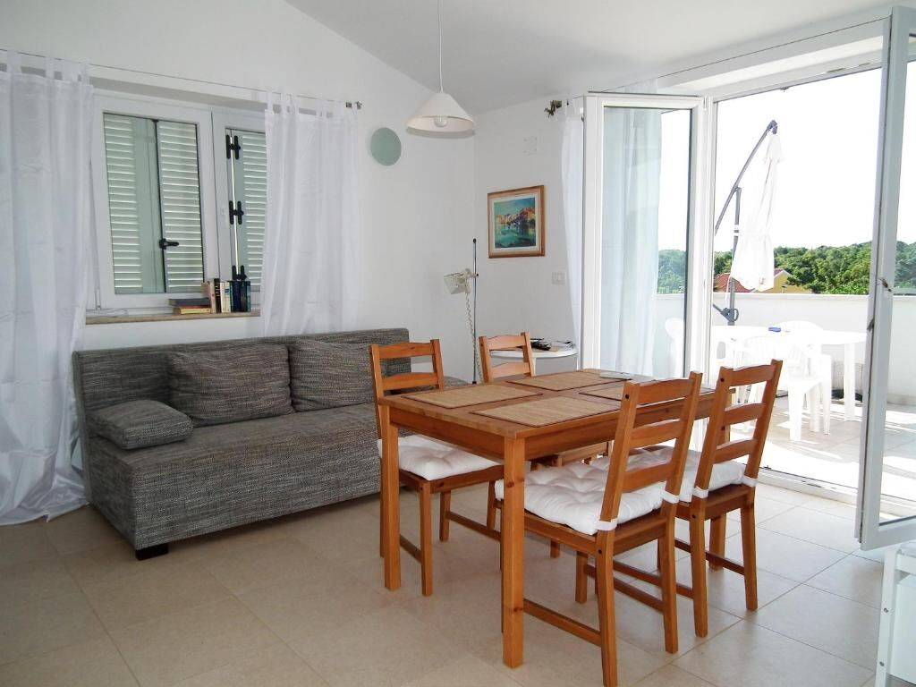 44 M² Appartement ∙ 1 Slaapkamer ∙ 4 Gasten - Novigrad