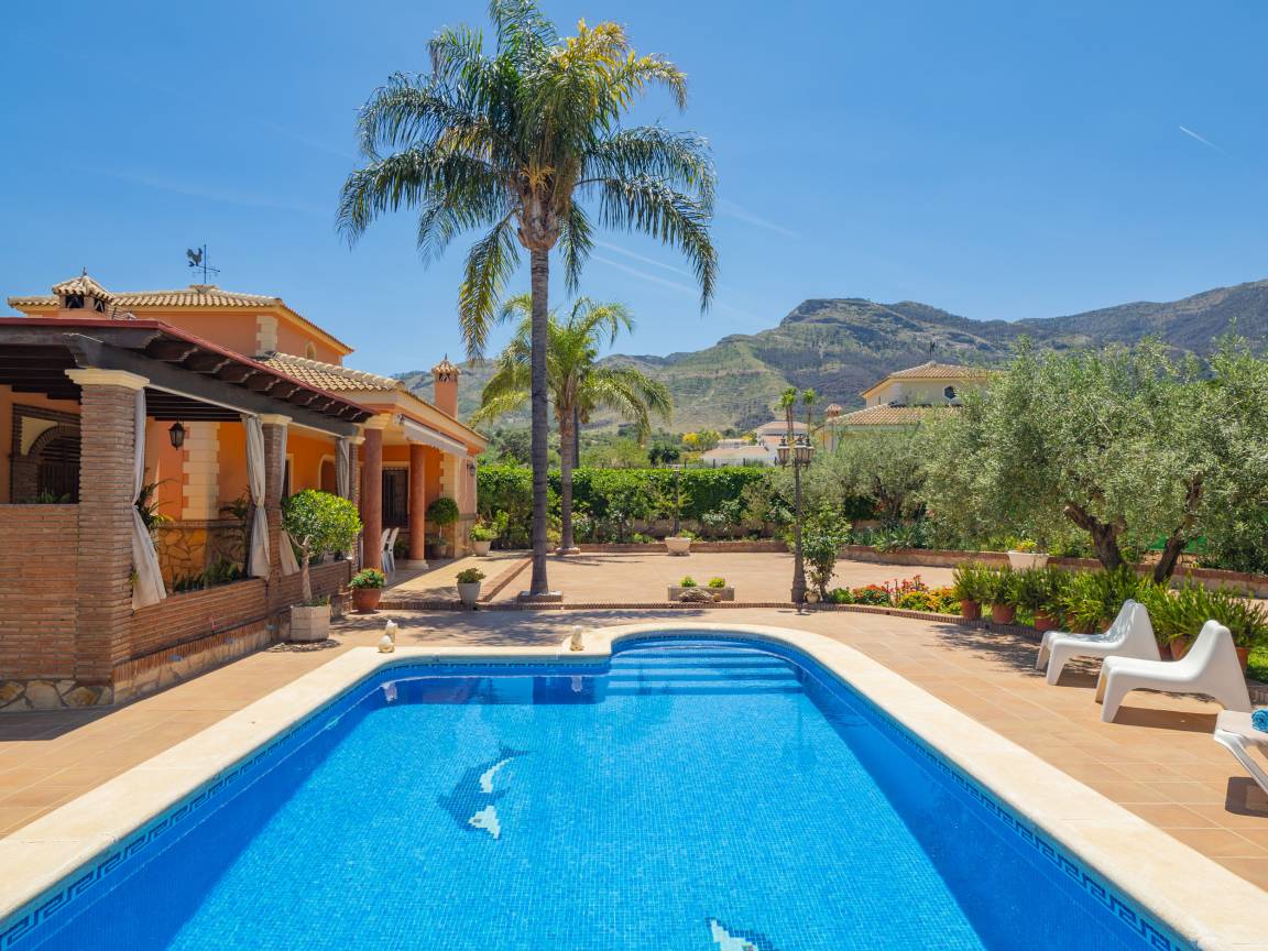 120 M² Cottage ∙ 4 Bedrooms ∙ 6 Guests - Alhaurín el Grande