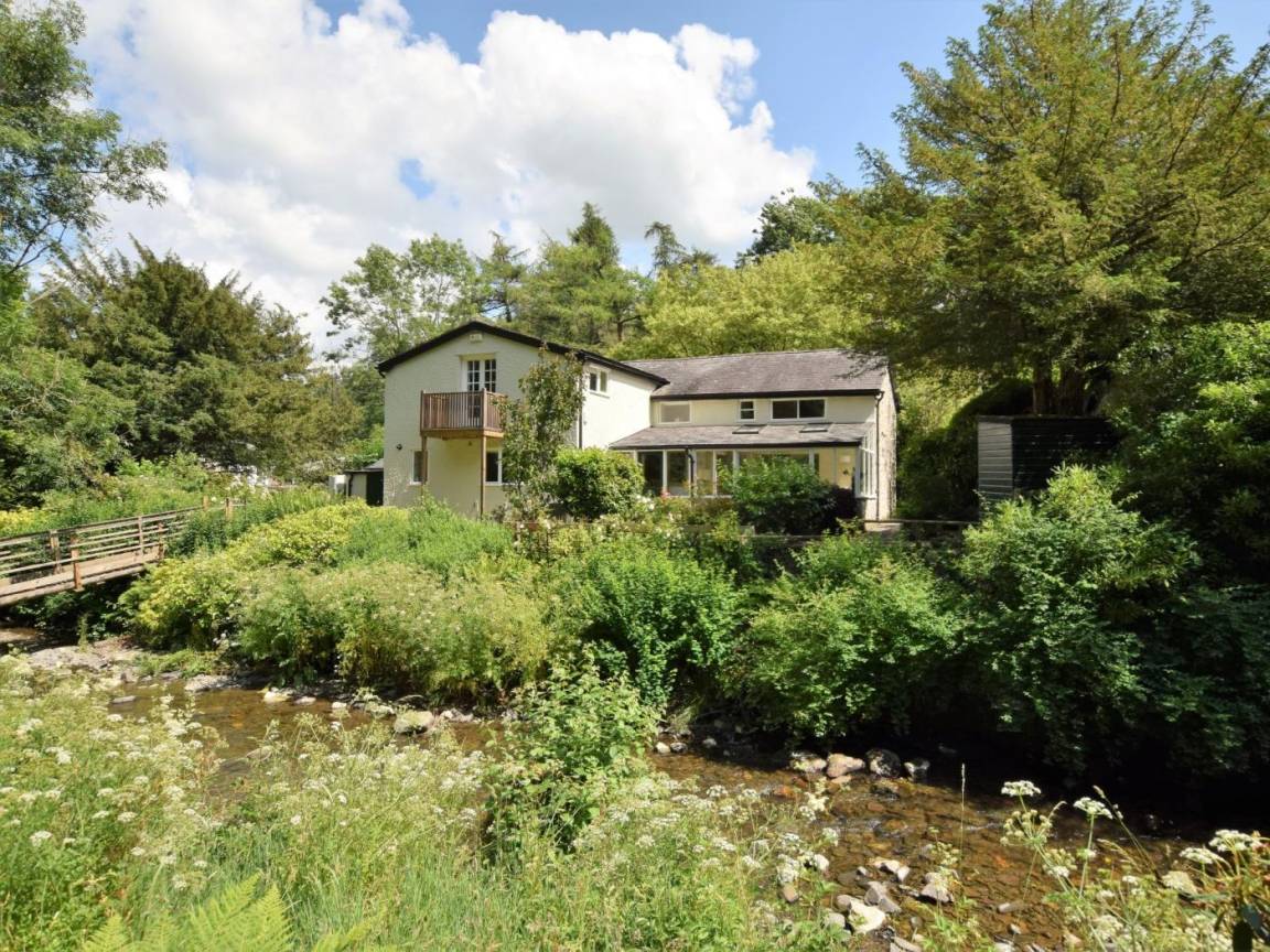 Cottage ∙ 4 Bedrooms ∙ 8 Guests - Ruthin