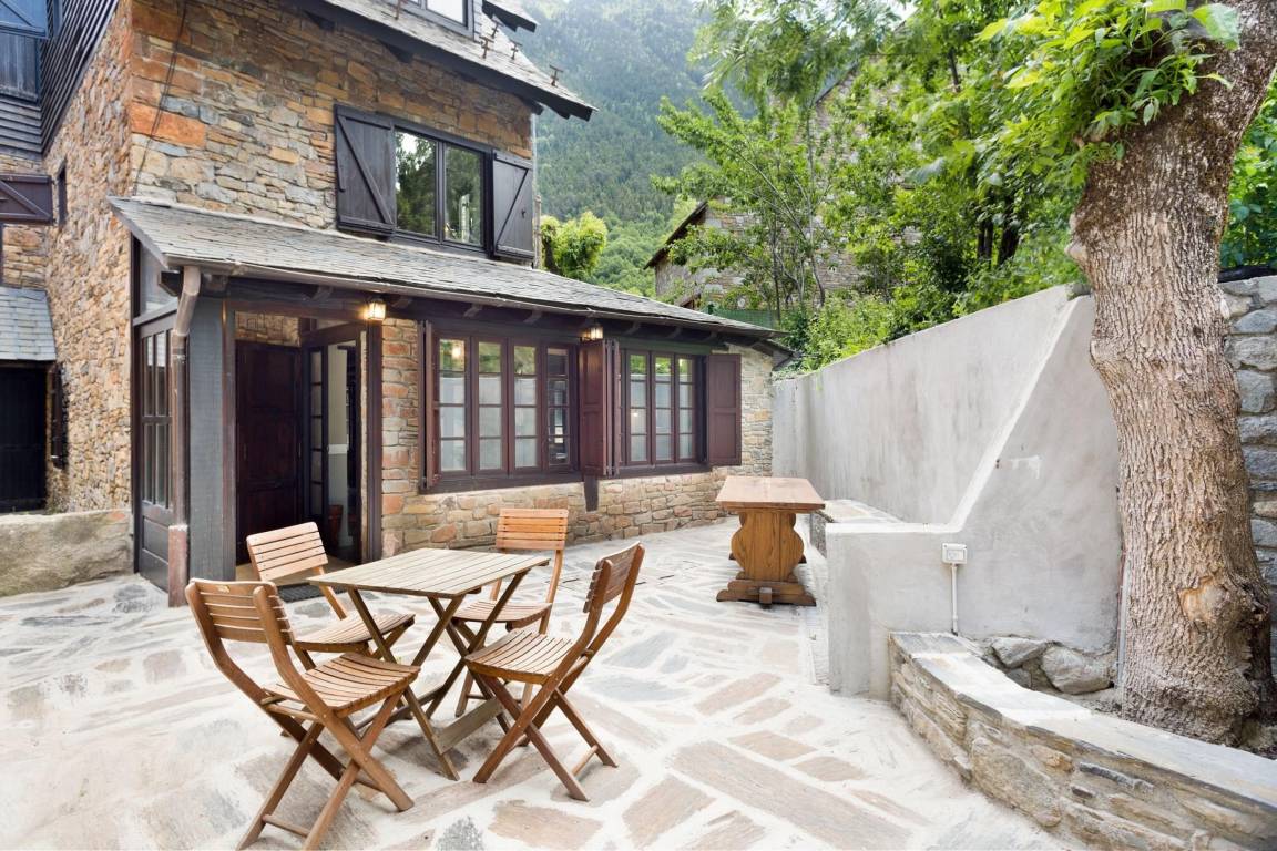 207 M² Maison De Vacances ∙ 5 Chambres ∙ 7 Personnes - Vielha