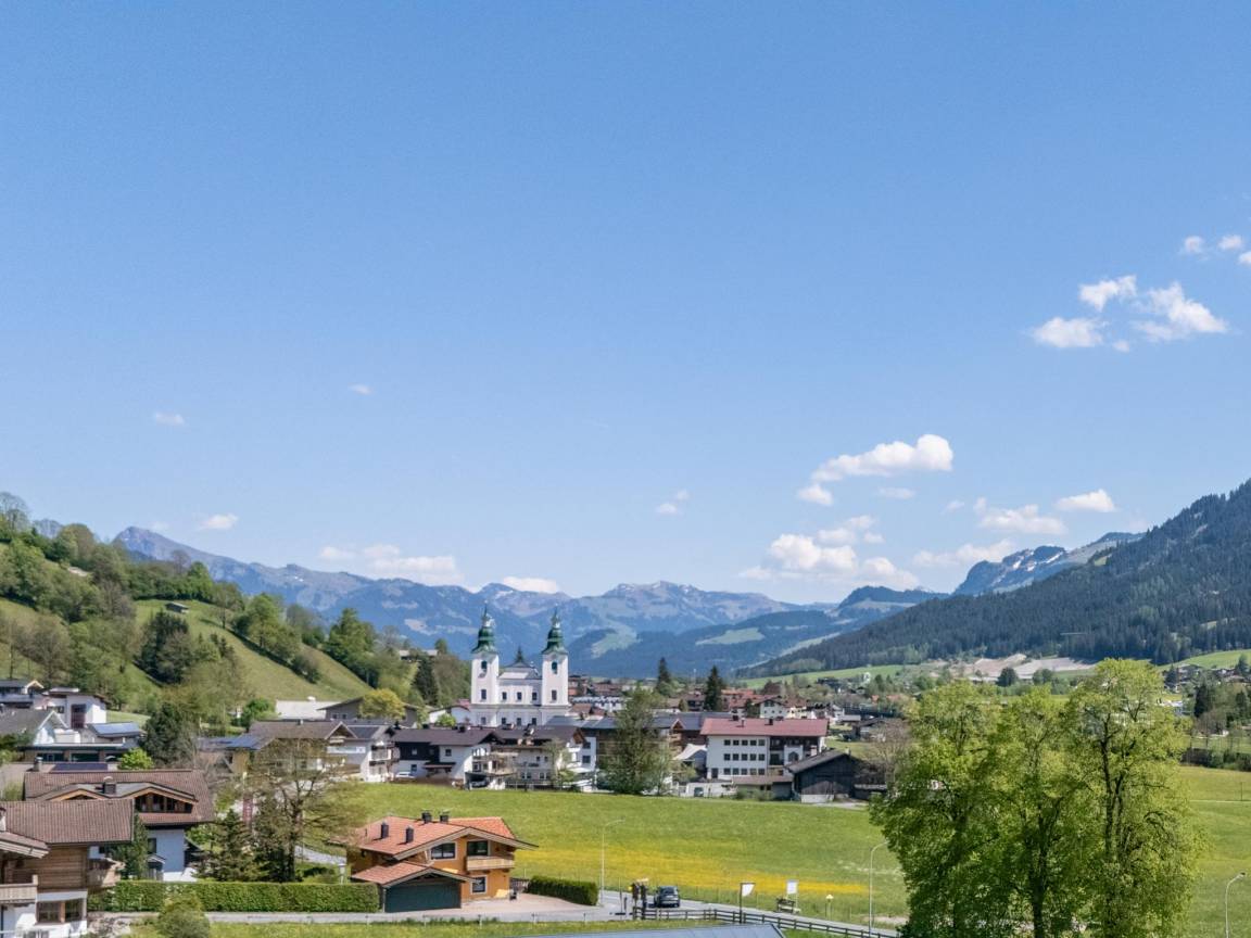123 M² Ferienwohnung ∙ 4 Schlafzimmer ∙ 10 Gäste - Brixen im Thale