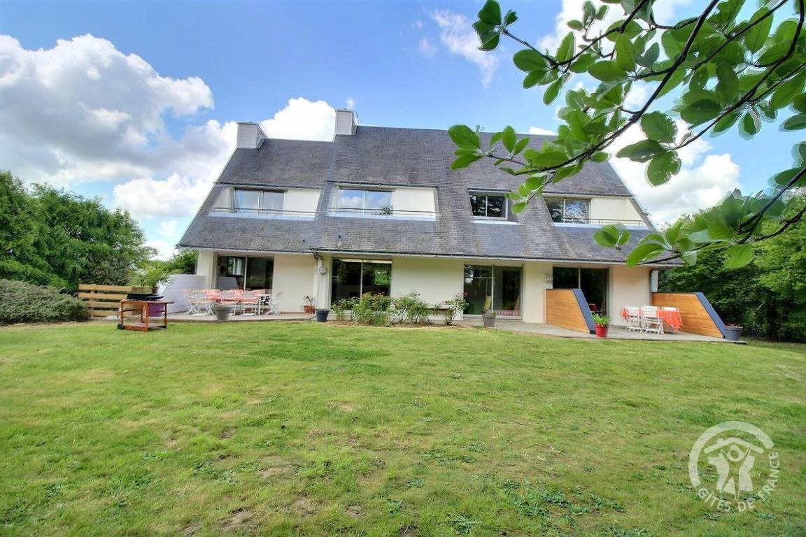 200 M² Gîte ∙ 6 Chambres ∙ 12 Personnes - Lannion