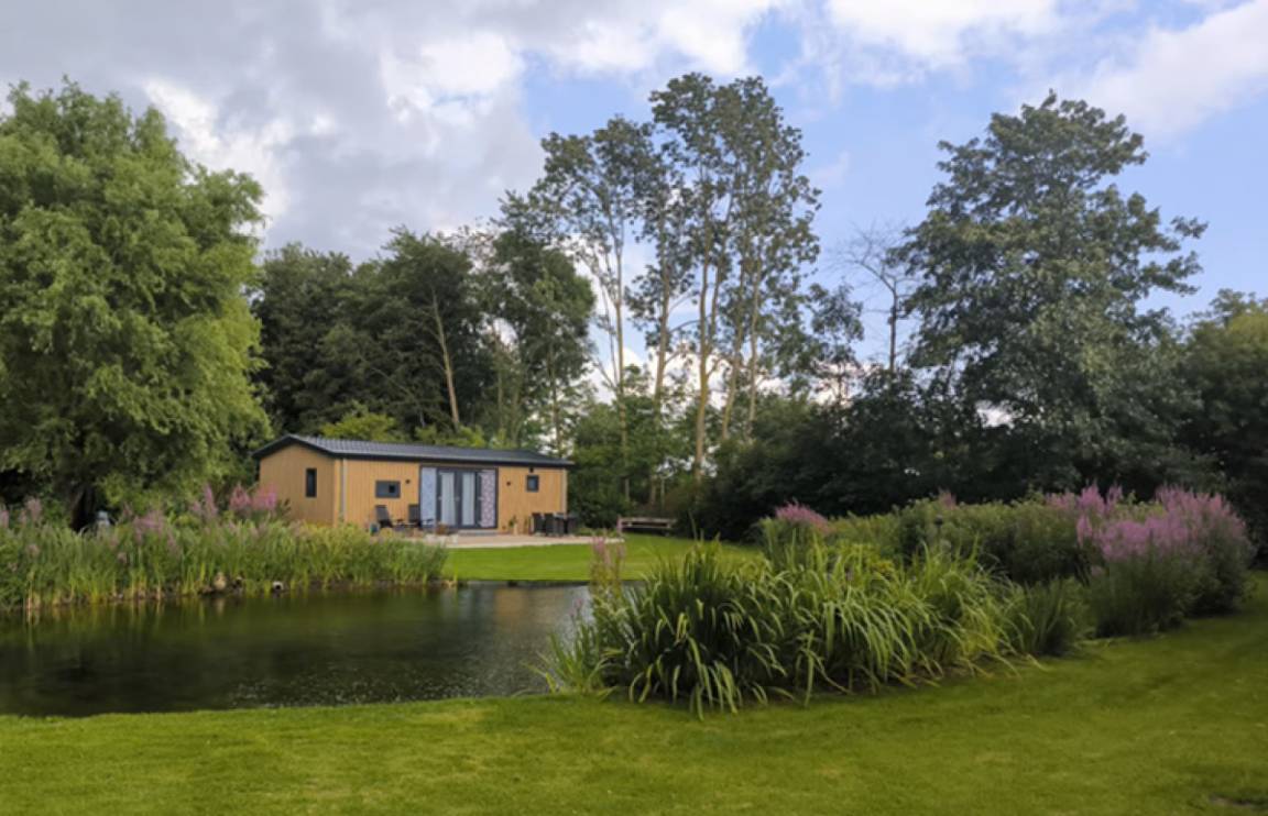 49 M² House ∙ 2 Bedrooms ∙ 3 Guests - Emmeloord