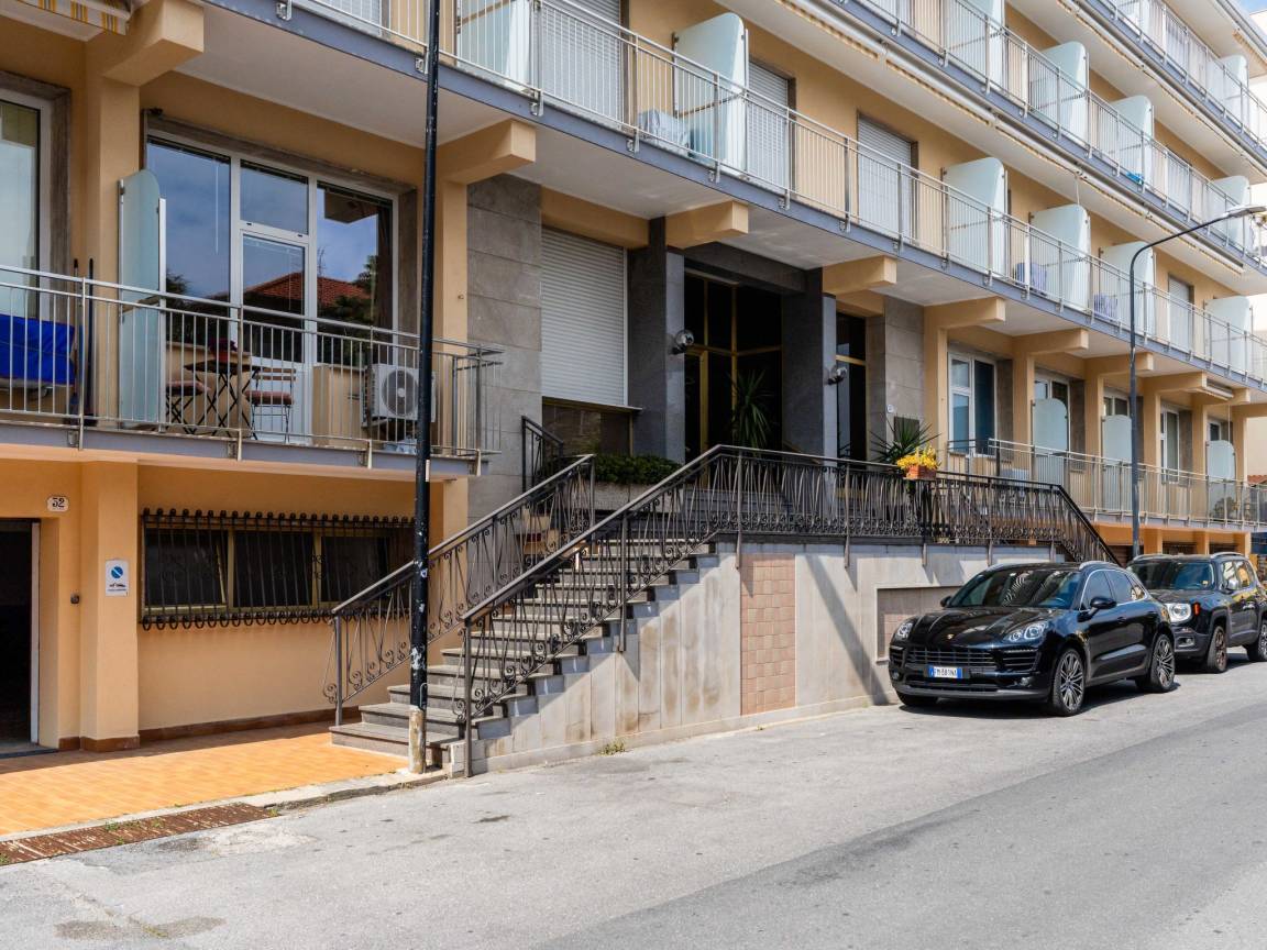 70 M² Apartment ∙ 2 Bedrooms ∙ 4 Guests - Diano Marina