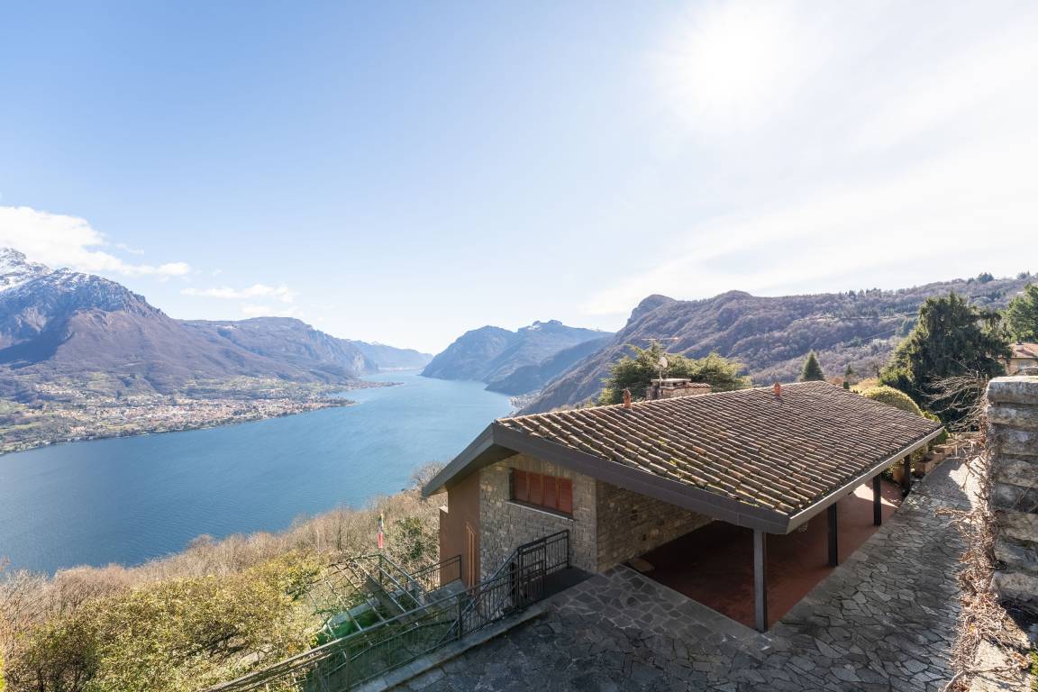 300 M² Villa ∙ 3 Bedrooms ∙ 6 Guests - Lecco