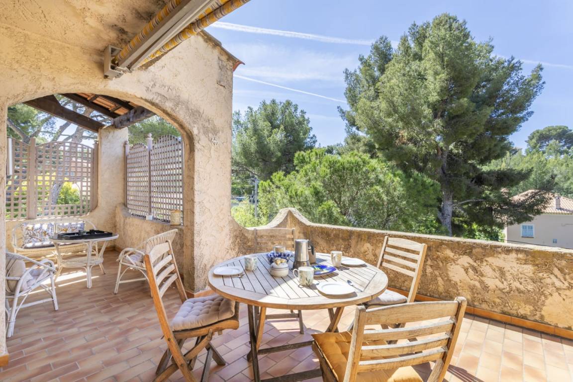 150 M² Ferienwohnung ∙ 3 Schlafzimmer ∙ 6 Gäste - Cassis
