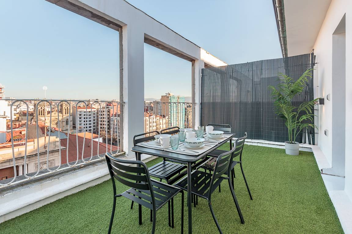 82 M² Apartamento ∙ 2 Habitaciones ∙ 4 Huéspedes - Gijón