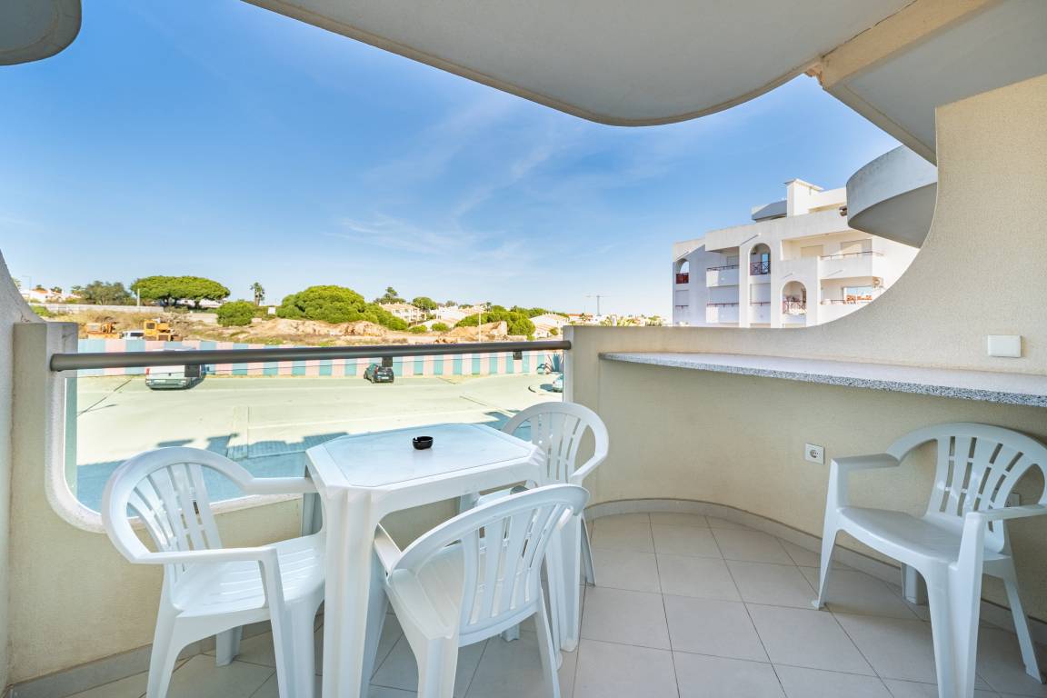 65 M² Apartment ∙ 1 Bedroom ∙ 4 Guests - Porches