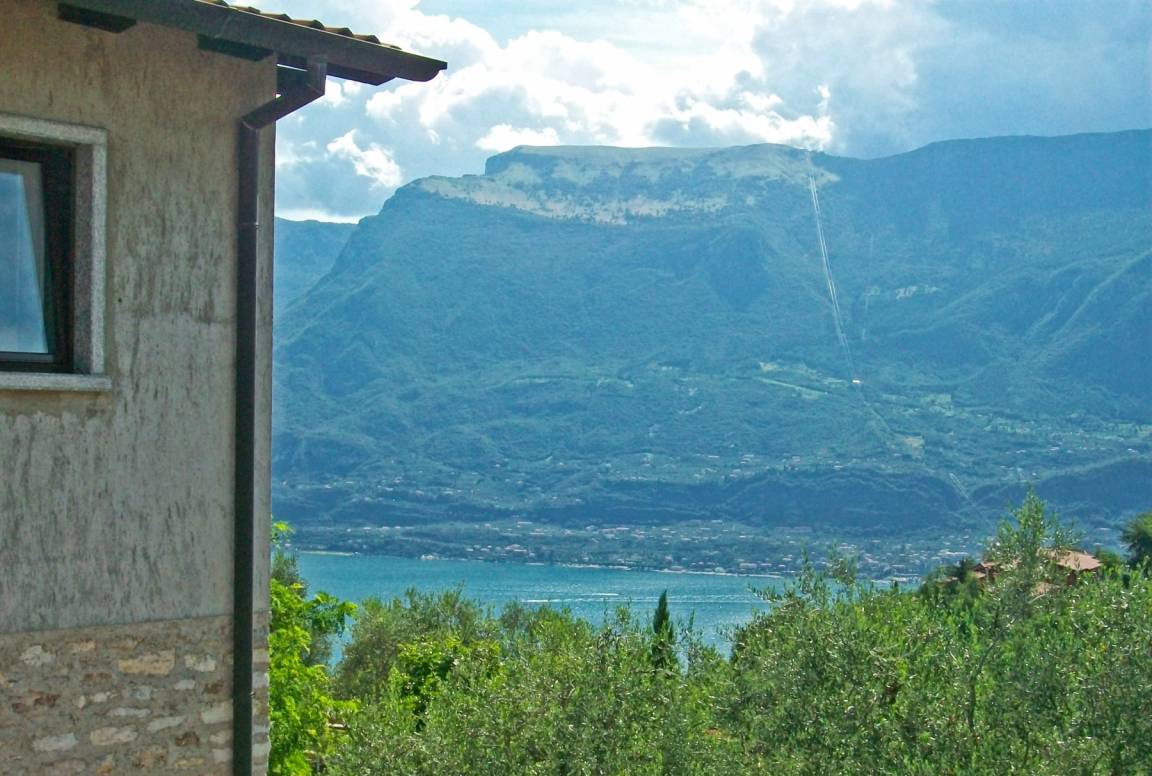 100 M² Ferienhaus ∙ 2 Schlafzimmer ∙ 5 Gäste - Limone Sul Garda