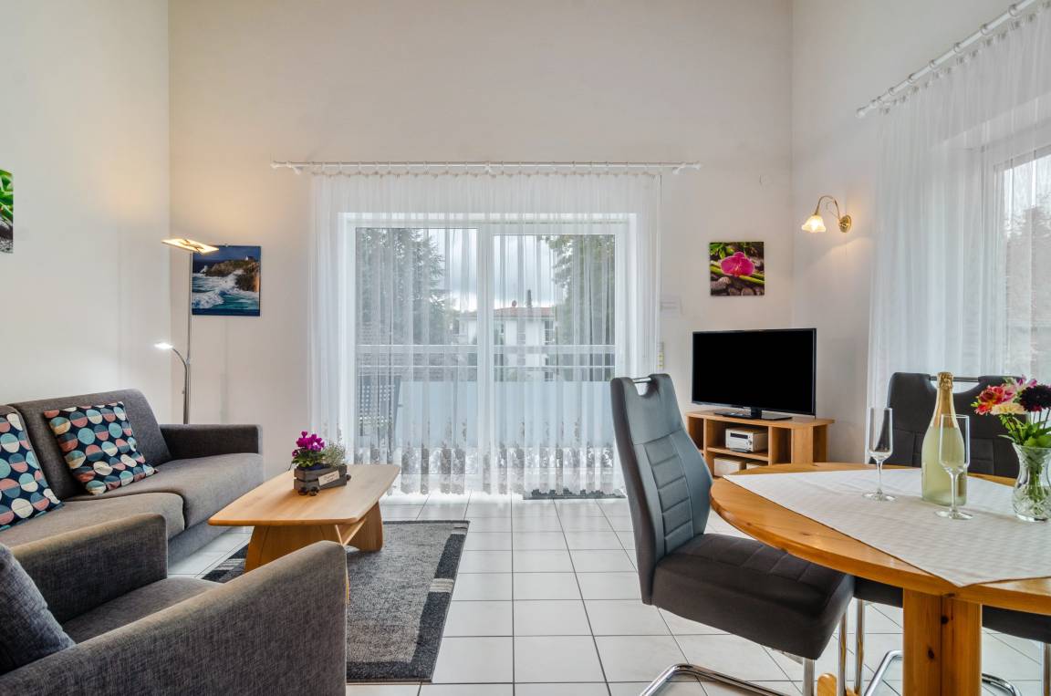 55 M² Ferienwohnung ∙ 1 Schlafzimmer ∙ 3 Gäste - Konstanz