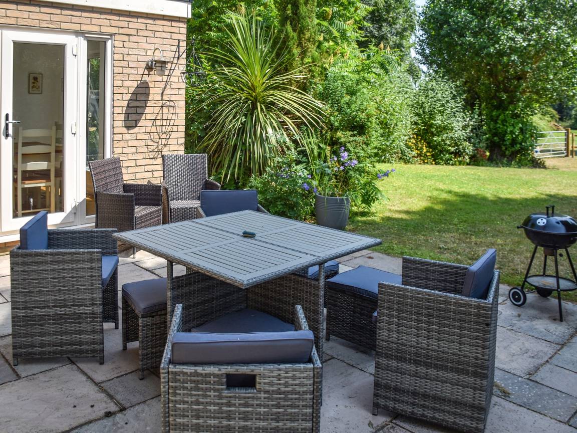 Cottage ∙ 6 Bedrooms ∙ 12 Guests -