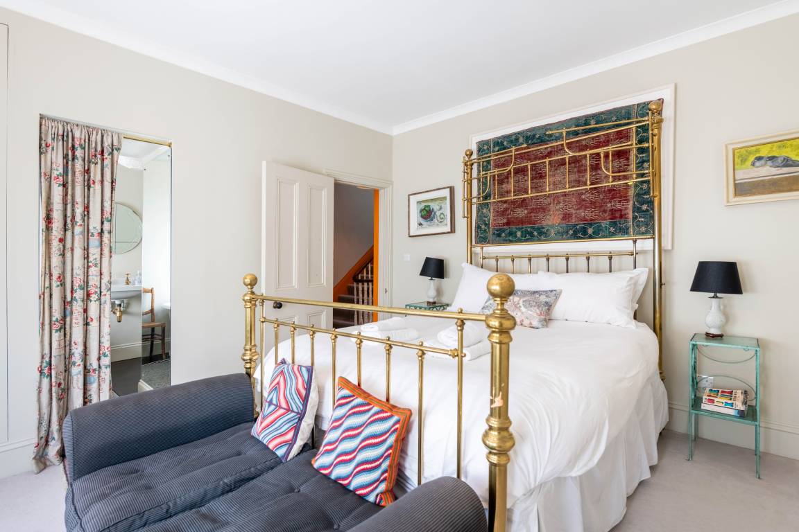 135 M² House ∙ 4 Bedrooms ∙ 8 Guests - Notting Hill