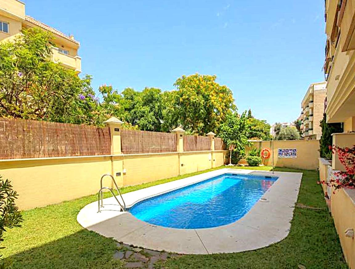 100 M² Apartamento ∙ 2 Habitaciones ∙ 4 Huéspedes - Torrox