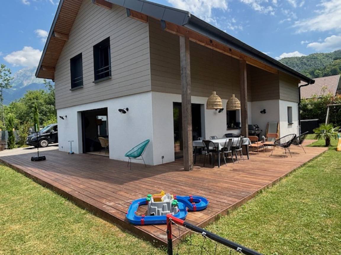 165 M² House ∙ 4 Bedrooms ∙ 8 Guests - Doussard