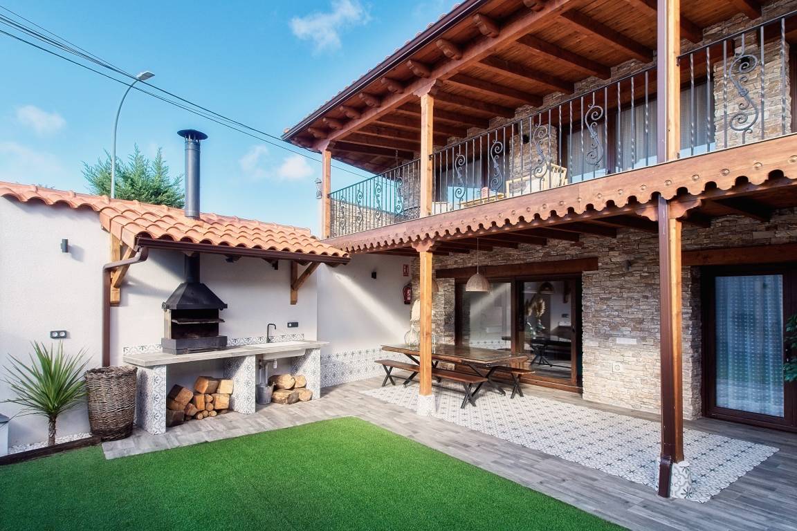 100 M² House ∙ 4 Bedrooms ∙ 8 Guests - Astorga