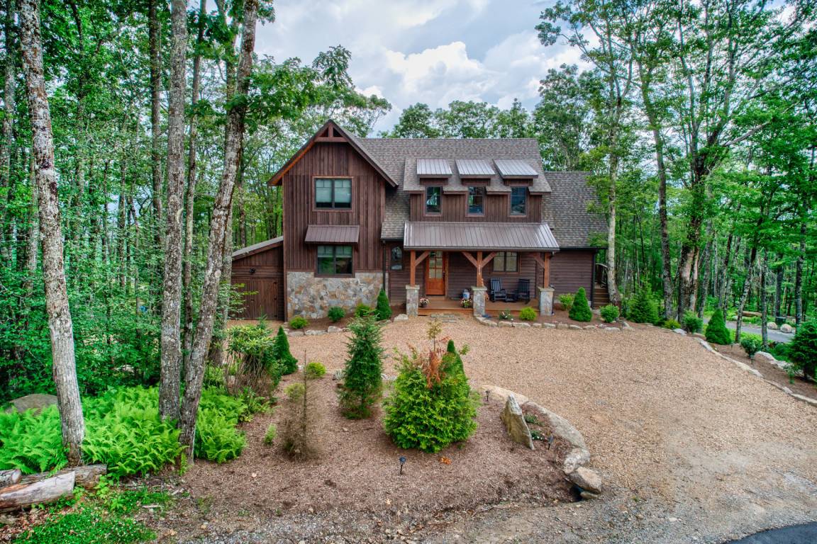 Cabin ∙ 4 Bedrooms ∙ 12 Guests - Beech Mountain, NC