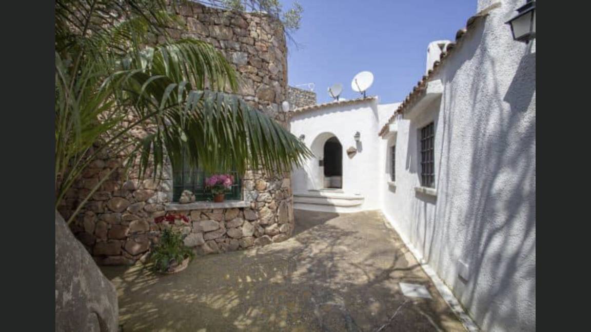 110 M² Villa ∙ 2 Bedrooms ∙ 5 Guests - Golfo Aranci