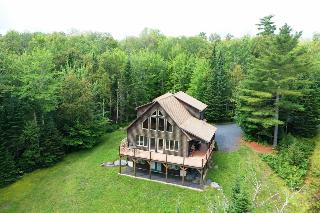 242 M² House ∙ 4 Bedrooms ∙ 8 Guests - Greenville, ME