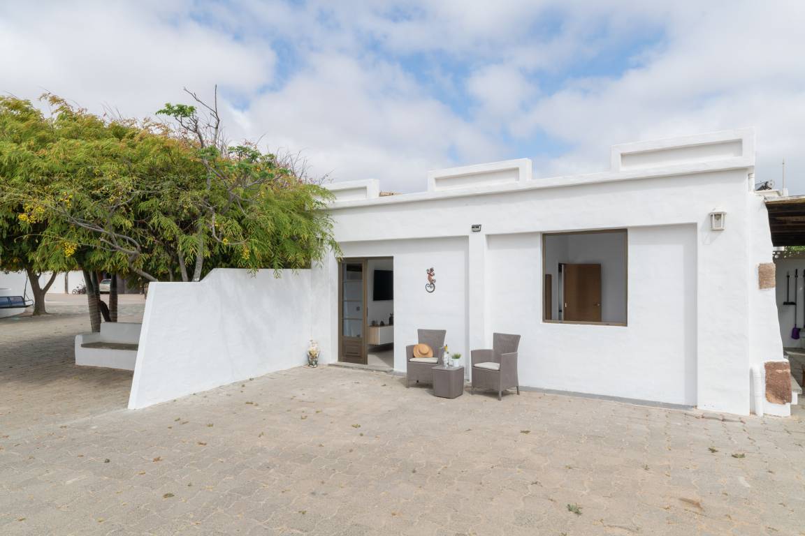 55 M² House ∙ 1 Bedroom ∙ 2 Guests - Costa Teguise