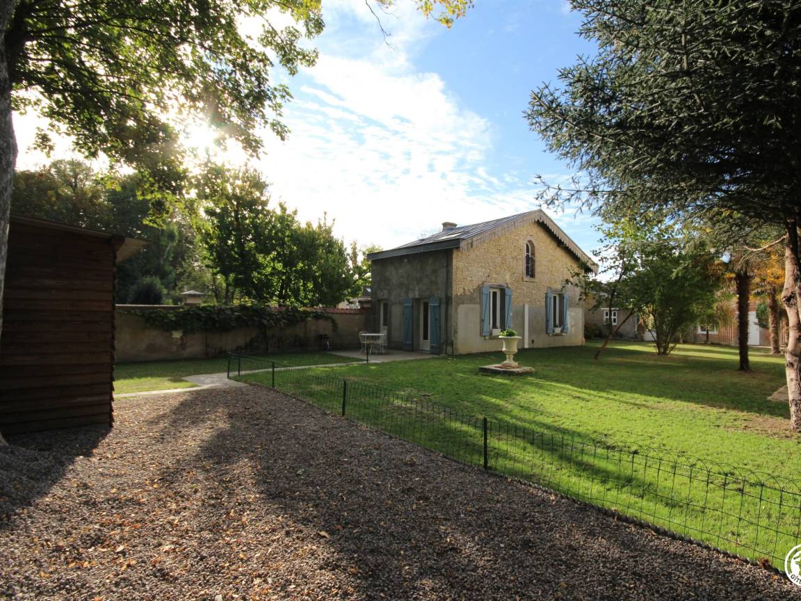 55 M² Cottage ∙ 2 Bedrooms ∙ 3 Guests - Loire Valley