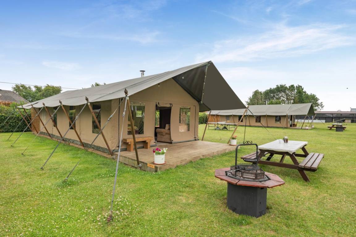 Cottage ∙ 3 Bedrooms ∙ 6 Guests - Beccles