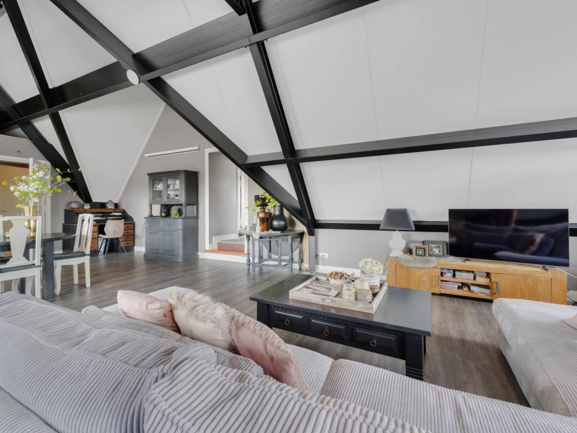 80 M² Appartement ∙ 1 Slaapkamer ∙ 2 Gasten - Borne
