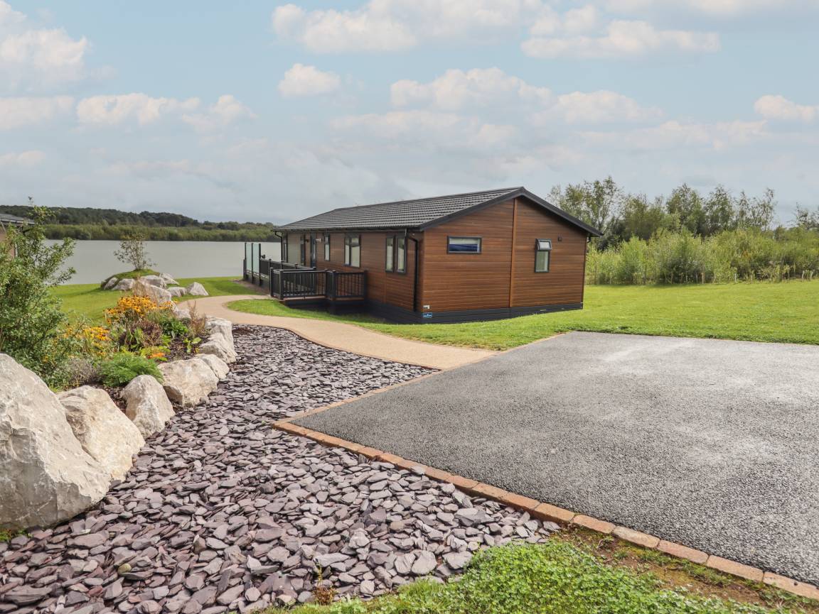 Cottage ∙ 4 Bedrooms ∙ 8 Guests - Tarporley