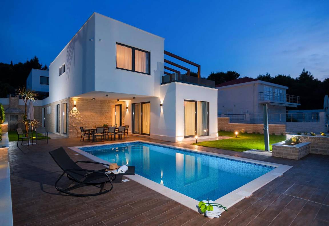 300 M² Villa ∙ 6 Schlafzimmer ∙ 11 Gäste - Trogir