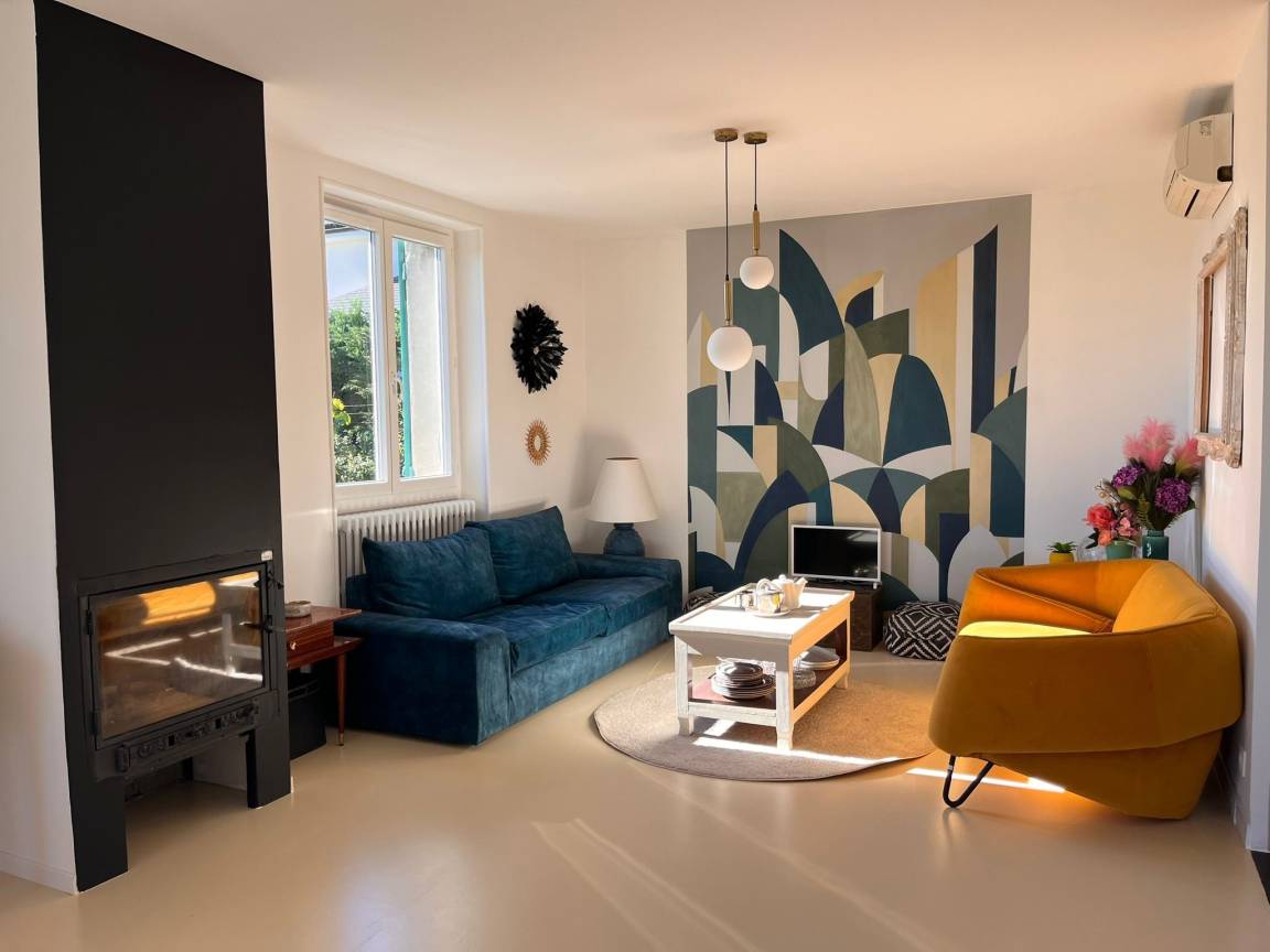 156 M² Ferienhaus ∙ 3 Schlafzimmer ∙ 6 Gäste - Aubenas