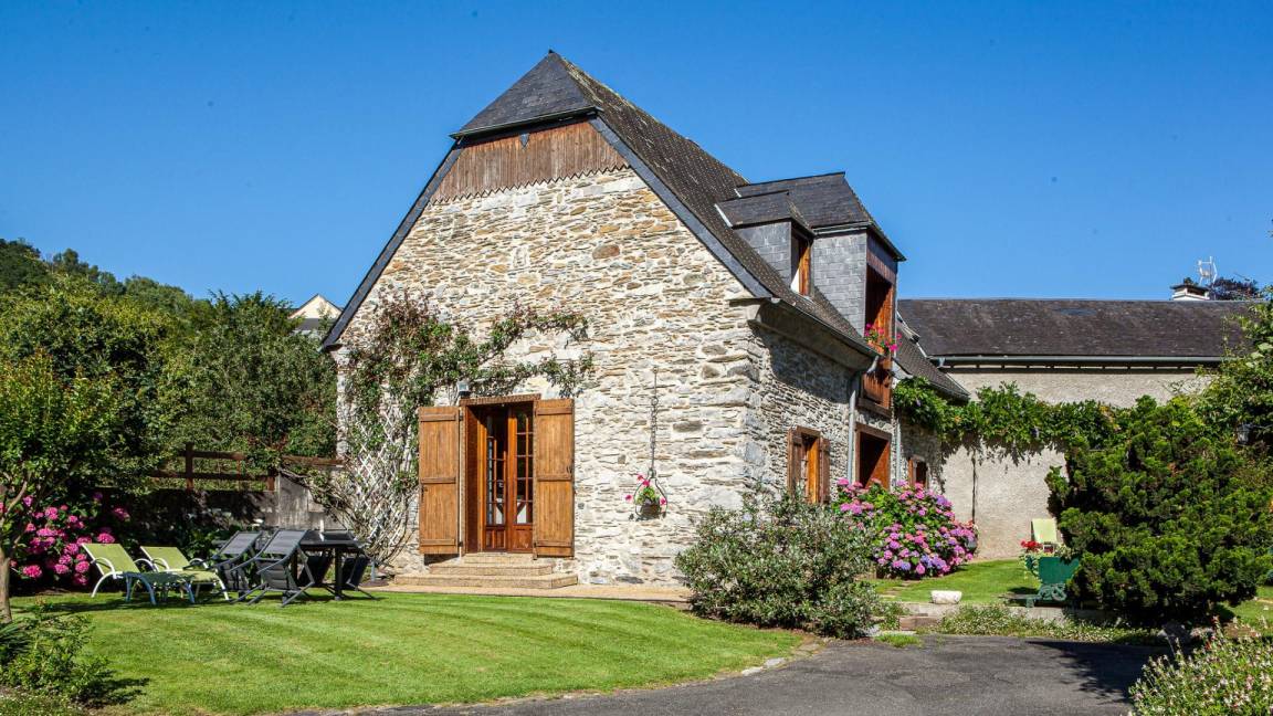 47 M² Gîte ∙ 2 Bedrooms ∙ 4 Guests - Lourdes