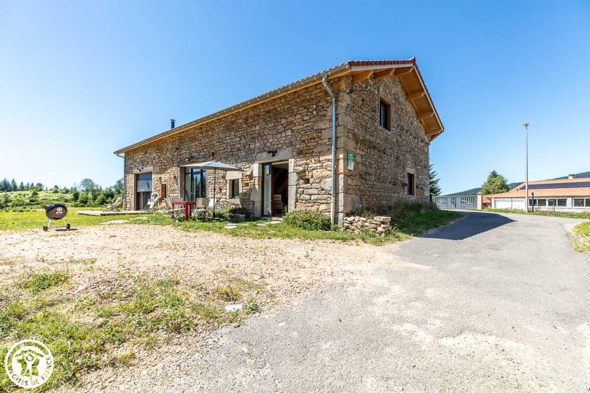 70 M² Gîte ∙ 2 Bedrooms ∙ 5 Guests - Auvergne