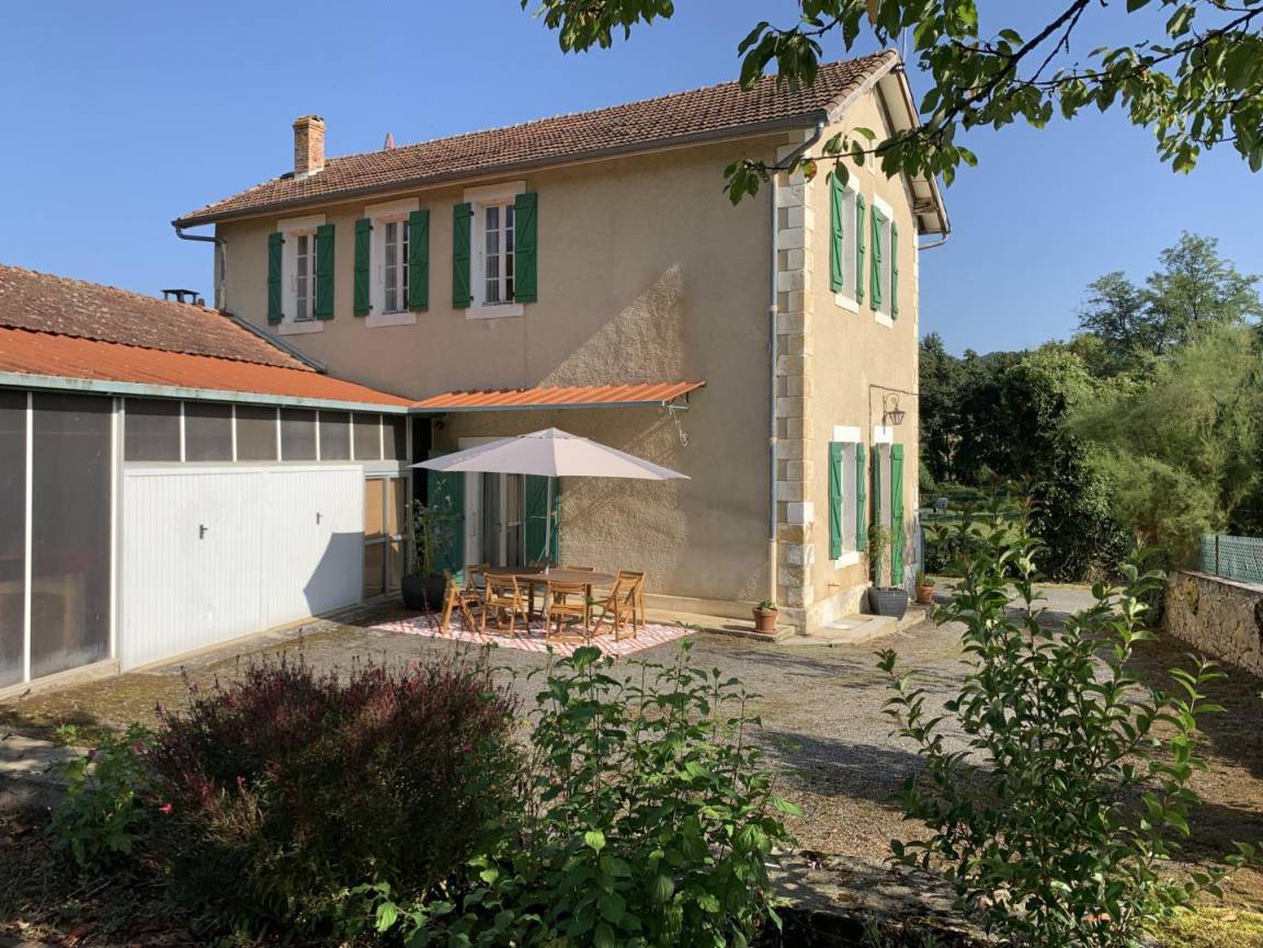 95 M² Gîte ∙ 4 Chambres ∙ 8 Personnes - Haute-Garonne