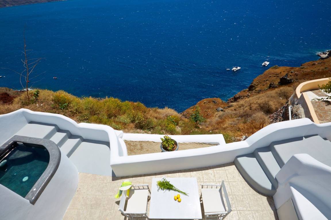 Villa ∙ 3 Bedrooms ∙ 7 Guests - Oia