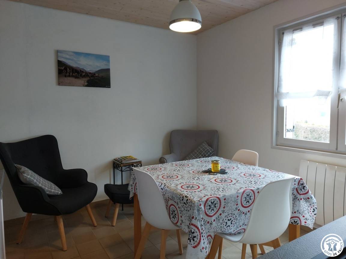 30 M² Gîte ∙ 1 Chambre ∙ 2 Personnes - Bellegarde-sur-Valserine